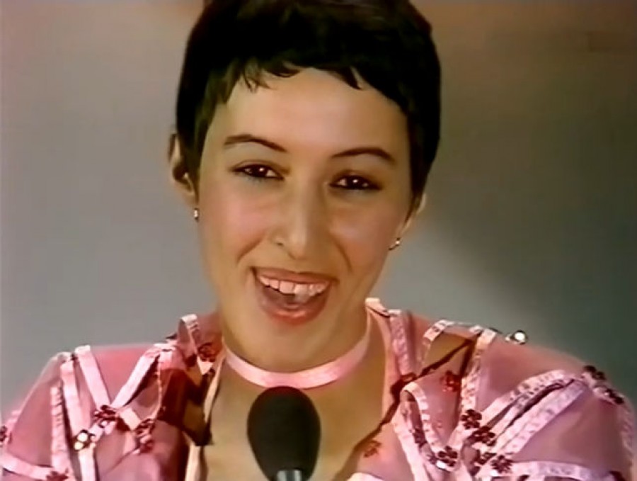 Şarkıcı Heddy Lester kansere yenik düştü - Dünyadan Haberler ...