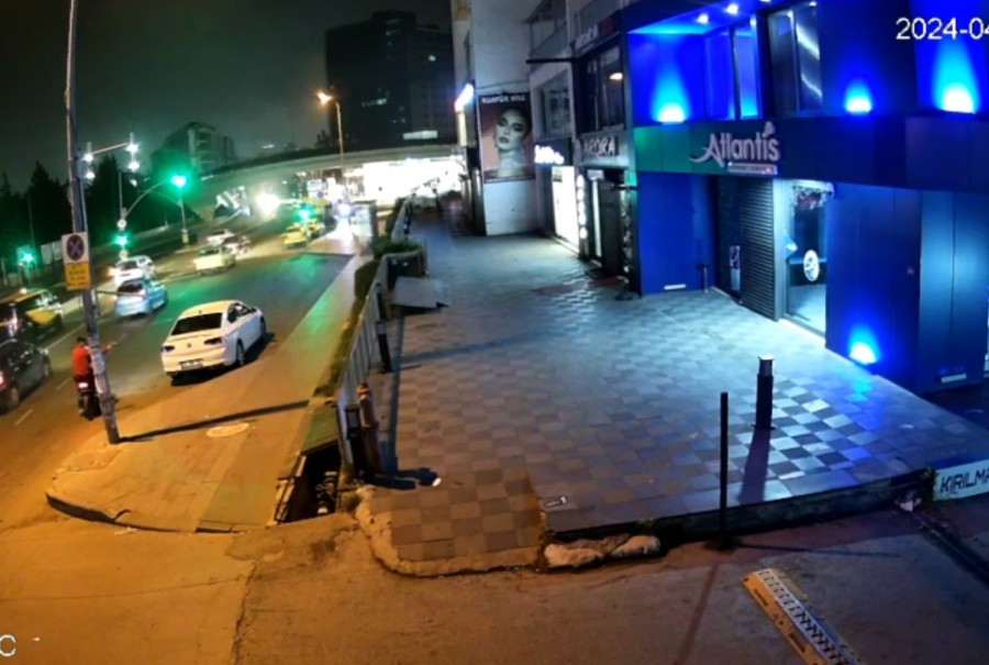 İstanbul'da bir işyerine ikinci saldırı! 10 milyon lira haraç istediler ... İstanbul'da bir işyerine ikinci saldırı! 10 milyon lira haraç istediler ...