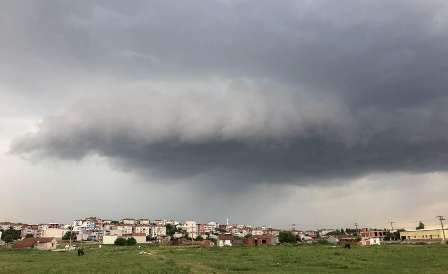 Bursa'da, yağmur bulutu manzarası şaşırttı - Bursa Haberleri - Bölge ...