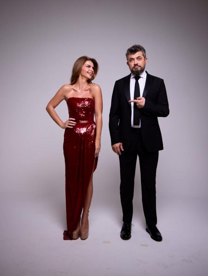 Pelin Karahan sahneye indi, maskeler düştü - Magazin Haberleri ...