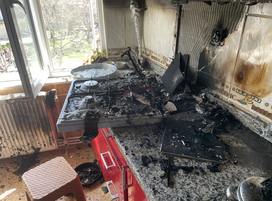 Edirne'de ocakta unutulan tavadan yangın çıktı - Güncel Haberler ...