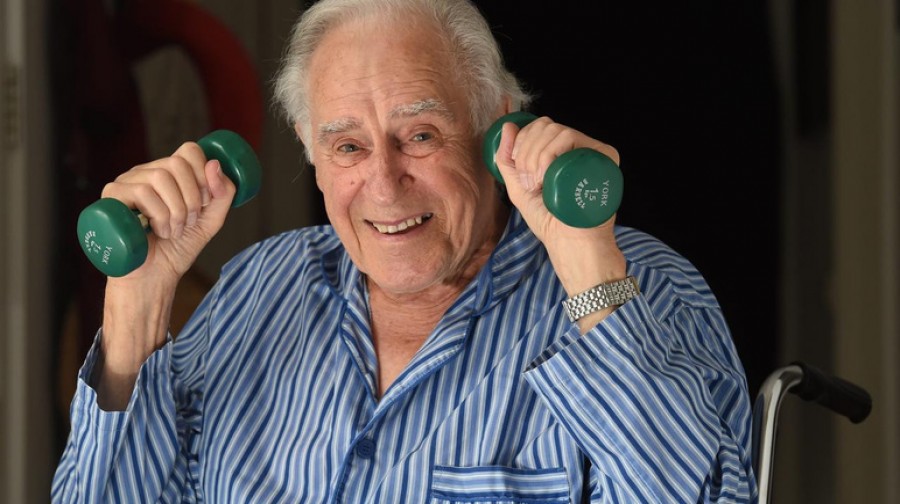 Ünlü oyuncu Alan Hopgood kansere yenik düştü - Magazin Haberleri ...