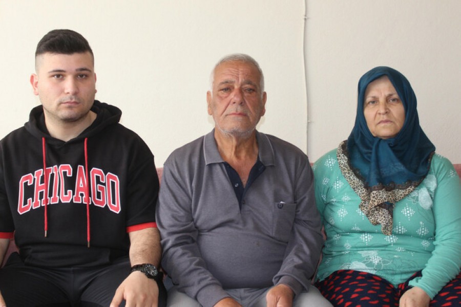 Antalya'da emekli adam, 30 bin lira dolandırıldı - Güncel Haberler ...