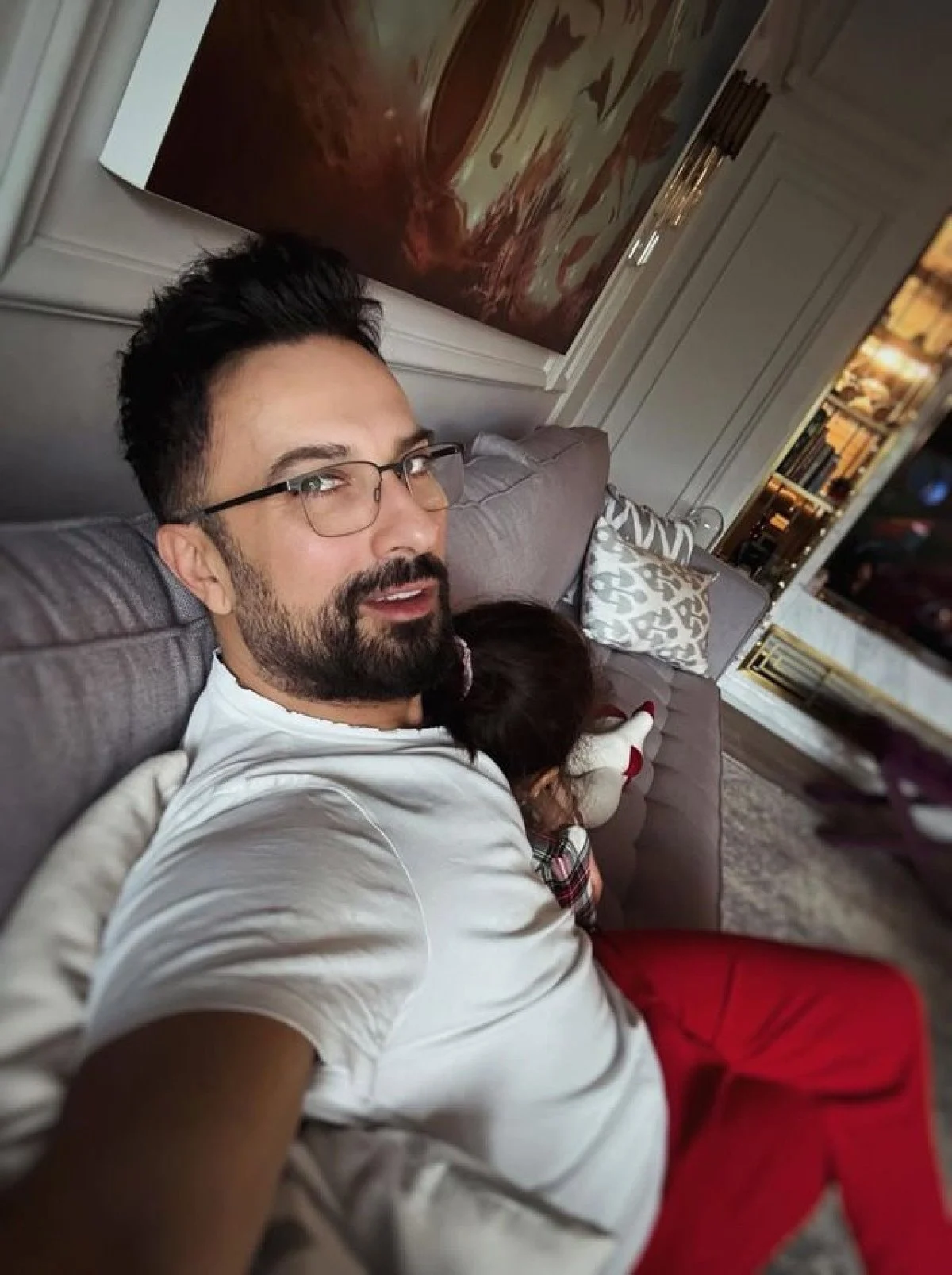 Tarkan'dan kızıyla paylaşım - Magazin Haberleri - Bursadabugun.com