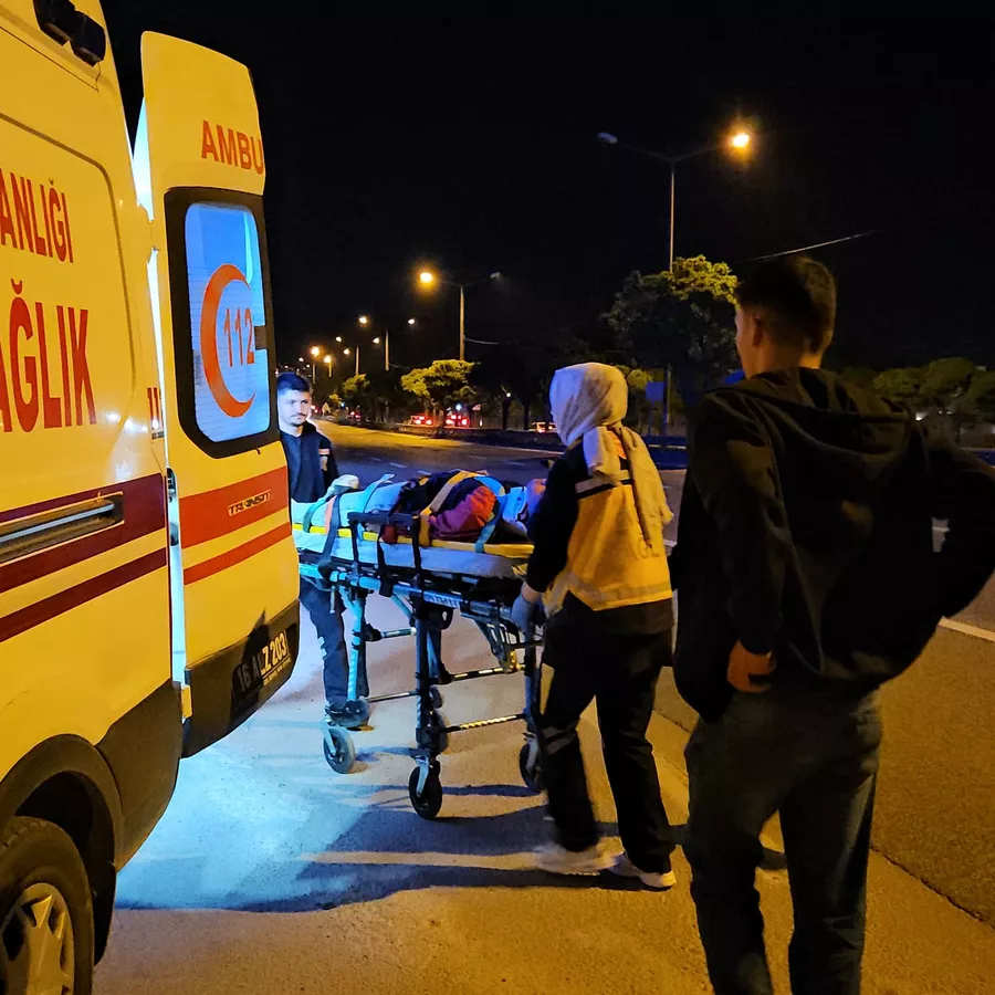 Bursa'da motosikletler kafa kafaya çarpıştı! Yaralılar var... - Bursa ...