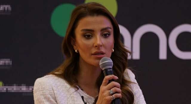 Özge Ulusoy sevgilisi Faruk Çolakoğlu ile görüntülendi Foto Galerisi ... Özge Ulusoy sevgilisi Faruk Çolakoğlu ile görüntülendi Foto Galerisi ...