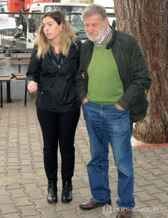 Ahmet Mekin'in eşi yaşamını yitirdi Foto Galerisi - 6 - Bursadabugun.com Ahmet Mekin'in eşi yaşamını yitirdi Foto Galerisi - 6 - Bursadabugun.com