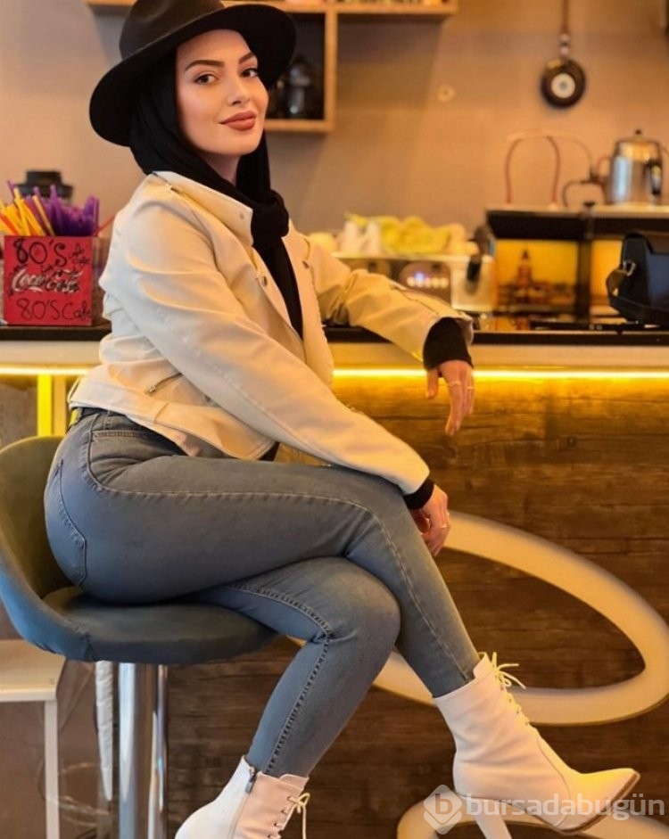 Fenomen Esra Rabia Ünalın Dar Kıyafetleri Tartışma Yarattı Foto