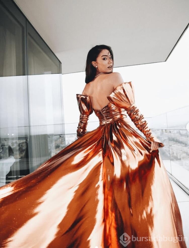 Demet Özdemir siyahlar içinde pozlarını paylaştı Foto Galerisi - 3 ... Demet Özdemir siyahlar içinde pozlarını paylaştı Foto Galerisi - 3 ...