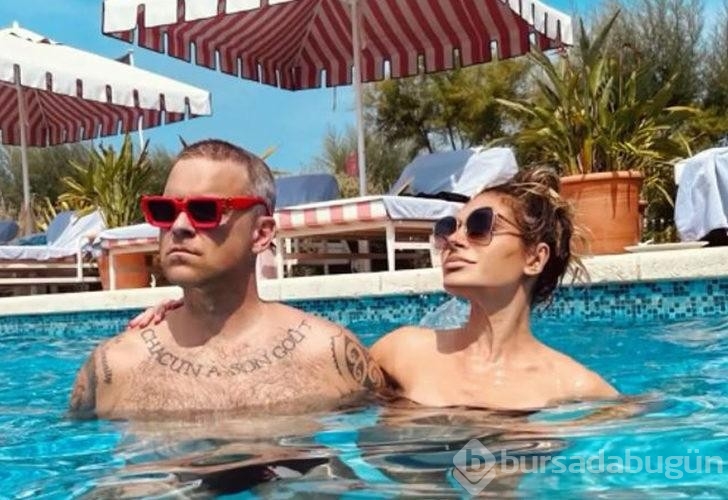 Robbie Williams ve eşi Ayda Field'den yatak odası itirafı! Foto ... Robbie Williams ve eşi Ayda Field'den yatak odası itirafı! Foto ...