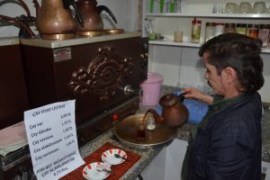 Nazikçe isteyene çay 75 kuruş - Yaşam Haberleri - Bursadabugun.com