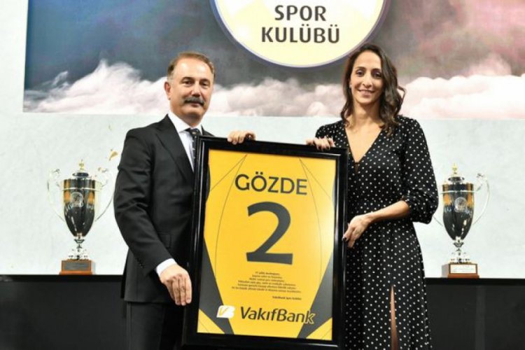 VakıfBank efsanesi Gözde Kırdar'ın forması emekli edildi - Spor ...