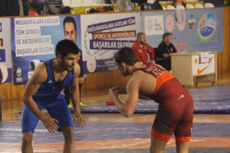 Hüseyin Akbaş Güreş Turnuvası'nda şampiyon Türkiye - Spor Haberleri ...