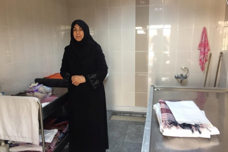 Bursa'da kadın gassal mesleğin zorluklarını anlattı - Bursa Haberleri ... Bursa'da kadın gassal mesleğin zorluklarını anlattı - Bursa Haberleri ...