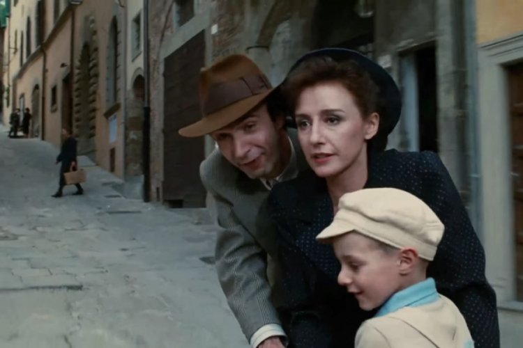 Roberto Benigni'nin en iyi erkek oyuncu ödülünü aldığı film hangisidir ...