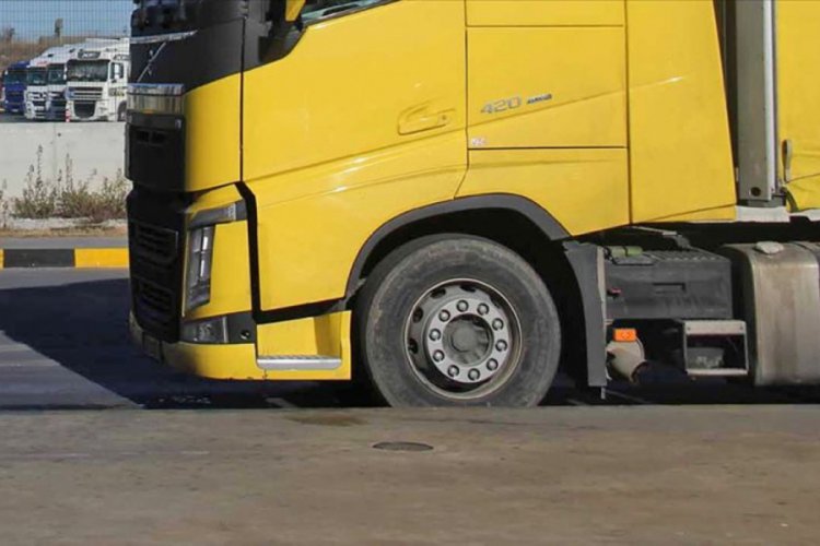 Yunanistan'da Türk plakalı tırın şoförü aracında ölü bulundu - Dünyadan ...