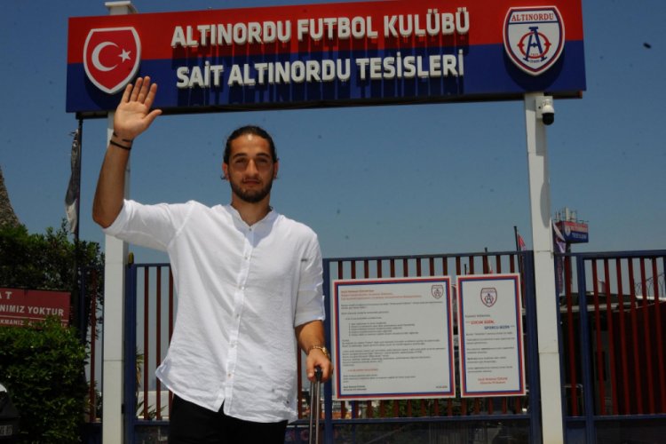 Muhammet Taha'dan Altınordu'ya veda - Spor Haberleri - Bursadabugun.com Muhammet Taha'dan Altınordu'ya veda - Spor Haberleri - Bursadabugun.com