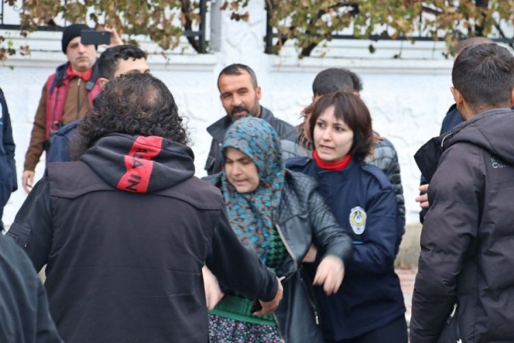 Diyarbakır'da kadın ve erkek pazarcılar arasında gerginlik! - Güncel ... Diyarbakır'da kadın ve erkek pazarcılar arasında gerginlik! - Güncel ...