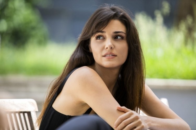 Hande Erçel, Arzu Sabancı ile tanıştı - Magazin Haberleri ...