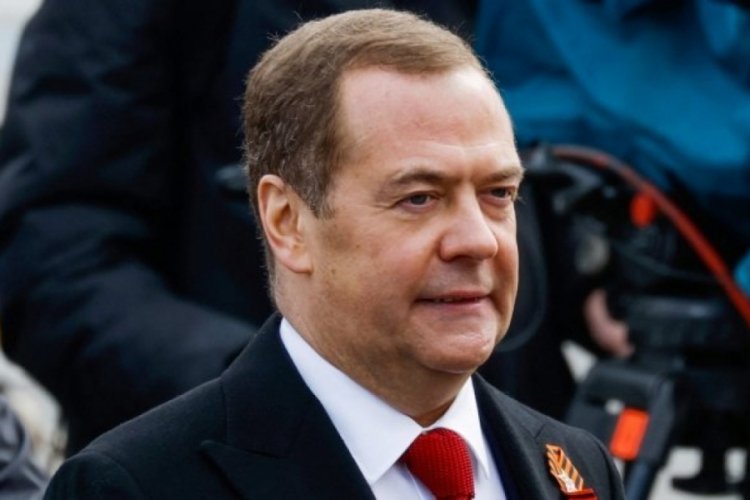 Dmitriy Medvedev: Polonya sınırlarına gitmeye hazırız - Dünyadan ...