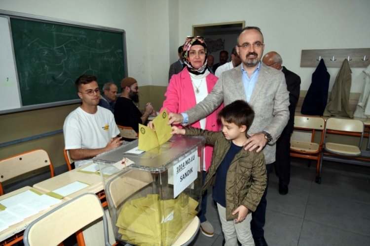 AK Partili Bülent Turan: Oy kullanmaya geç kalmayalım - Siyaset ... AK Partili Bülent Turan: Oy kullanmaya geç kalmayalım - Siyaset ...