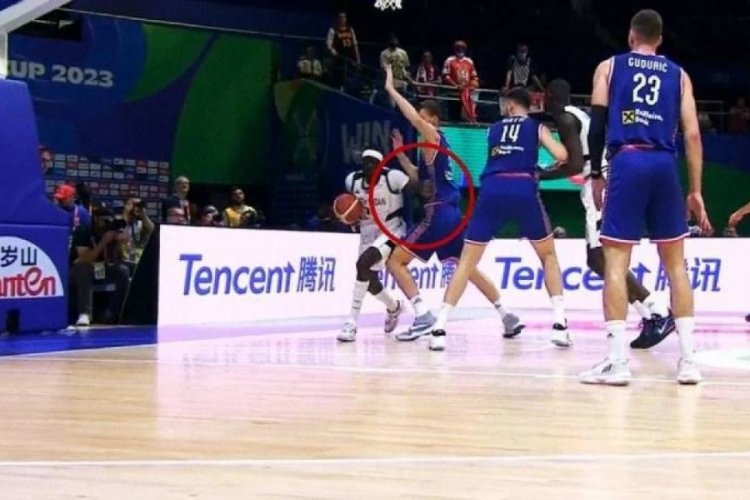 Simanic, maç sırasında aldığı darbe nedeni ile böbreğini kaybetti ...