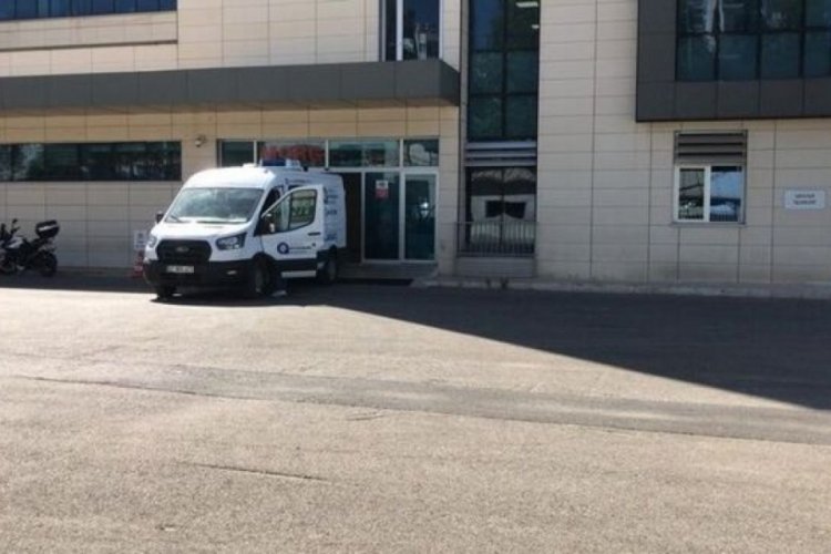 Antalya'da asfalt silindirin altında kalan şoför hayatını kaybetti ... Antalya'da asfalt silindirin altında kalan şoför hayatını kaybetti ...