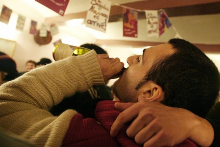 Alkol tüketimi vücuda nasıl zarar veriyor, hangi organları etkiliyor ... Alkol tüketimi vücuda nasıl zarar veriyor, hangi organları etkiliyor ...