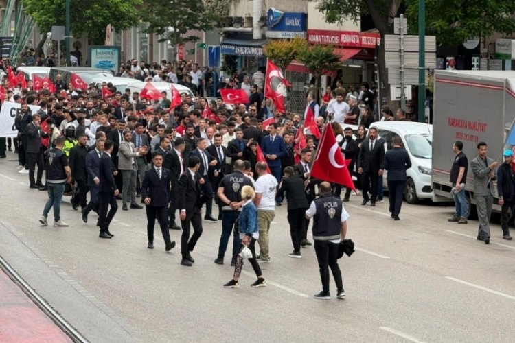 Bursa Ülkü Ocaklarından 19 Mayıs yürüyüşü - Bursa Haberleri - Bölge ...