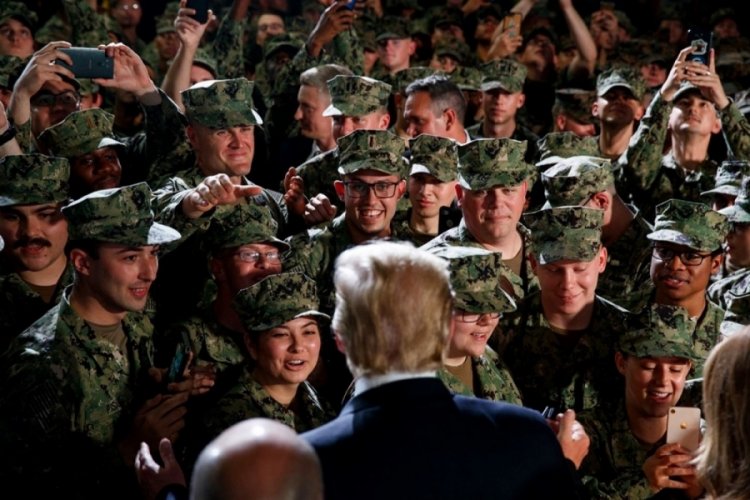 ABD'nin yeni başkanı Trump, transseksüelleri ordudan atacak - Dünyadan ...