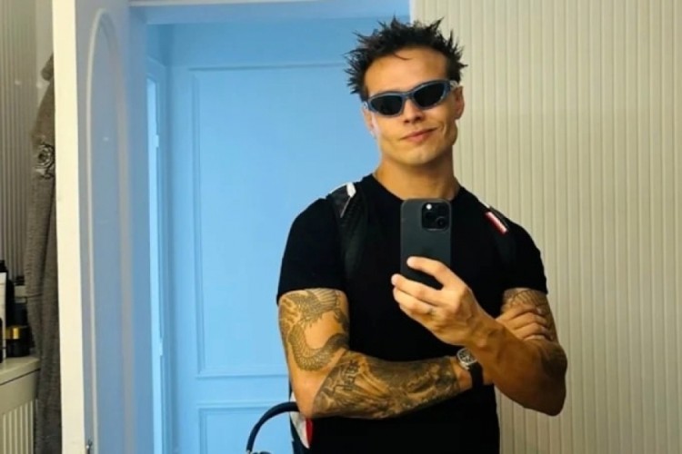 Survivor Murat Ceylan ve sevgilisini de Dominik'e götürdü! Yeni kare ...