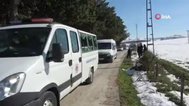 Bursa'da kansere yenik düşen polis memuru Bafra'da toprağa verildi ... Bursa'da kansere yenik düşen polis memuru Bafra'da toprağa verildi ...