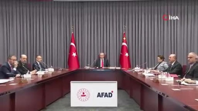 AFAD'da Kabine öncesi Erdoğan'dan açıklama: Bu felaketin de üstesinden ... AFAD'da Kabine öncesi Erdoğan'dan açıklama: Bu felaketin de üstesinden ...