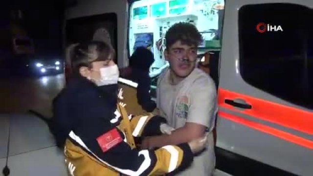 Kırıkkale'de sigara yakarken devrilen benzin bidonu alev aldı: 2 yaralı ... Kırıkkale'de sigara yakarken devrilen benzin bidonu alev aldı: 2 yaralı ...